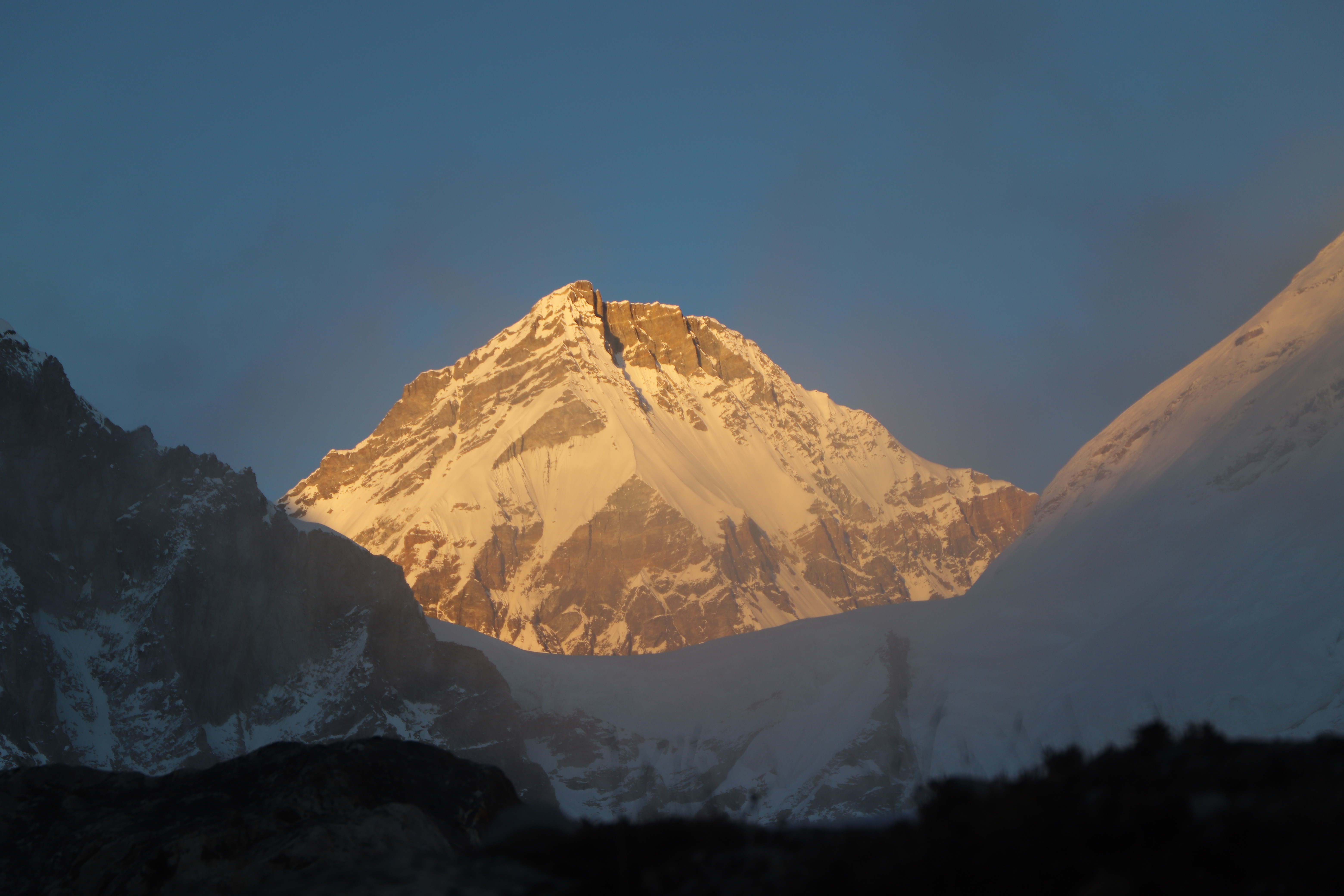 Mt Everest Expedition | Climb with Expert Support | Himalaya-King